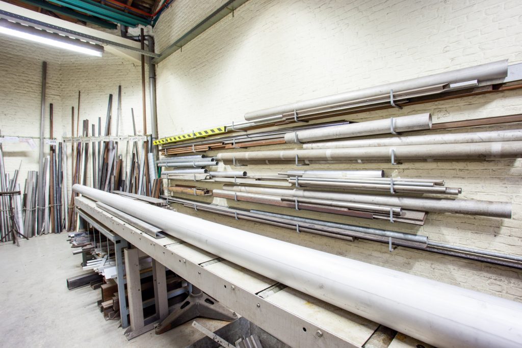 Storage room for metals